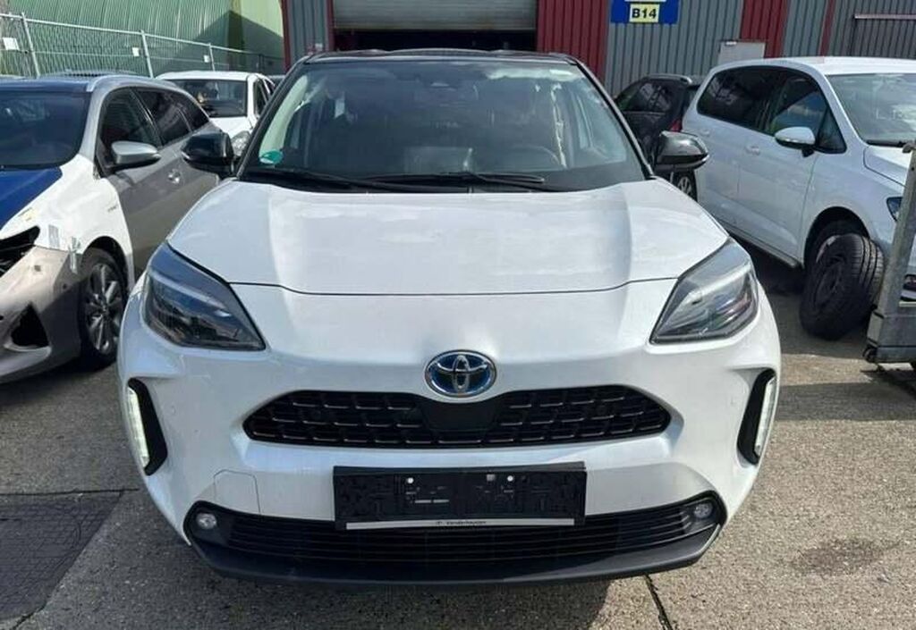 FAROVI ZA TOYOTA YARIS CROSS OD 2020. DO 2023. GOD. | Svi delovi za