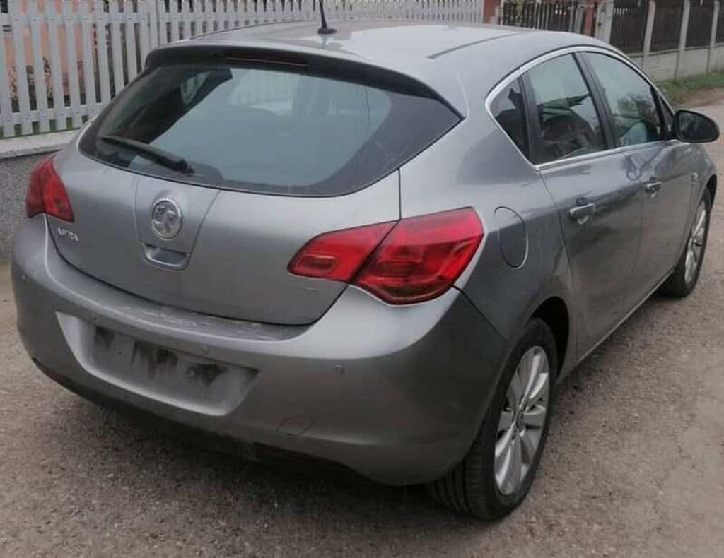 OPEL ASTRA J 1.7 - KOMPLETAN AUTO U DELOVIMA | 1.7CDTI 92KW A17DTR