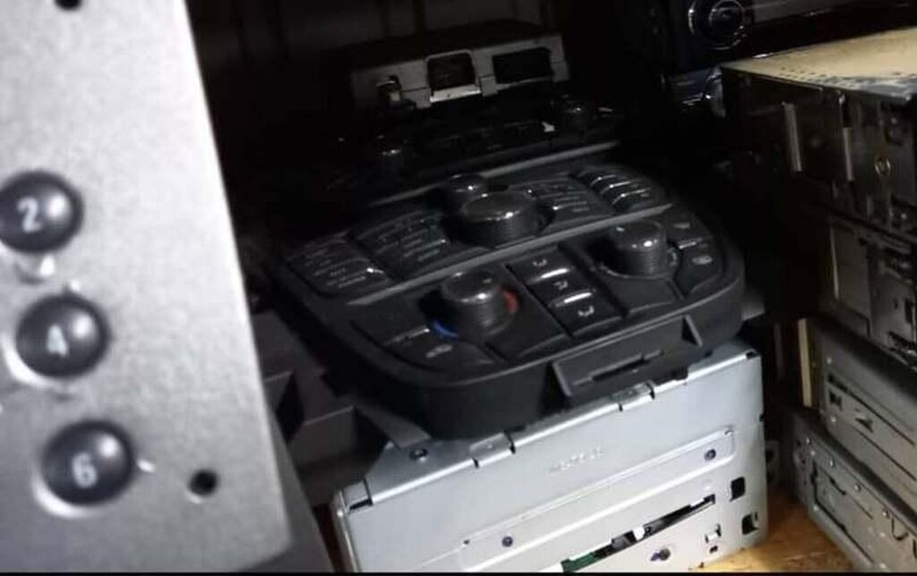 FABRICKI RADIO CD400 ZA OPEL ASTRA J | Svi delovi za Opel vozila