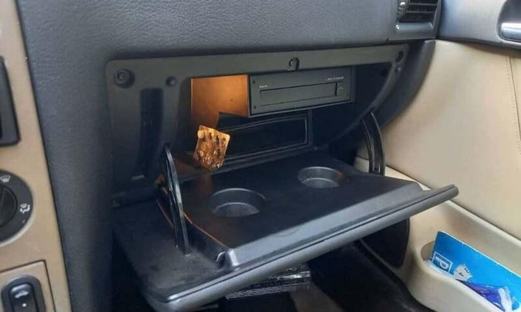 KASETA SA CD SARZEROM ZA OPEL ASTRA G | Svi delovi za Opel vozila