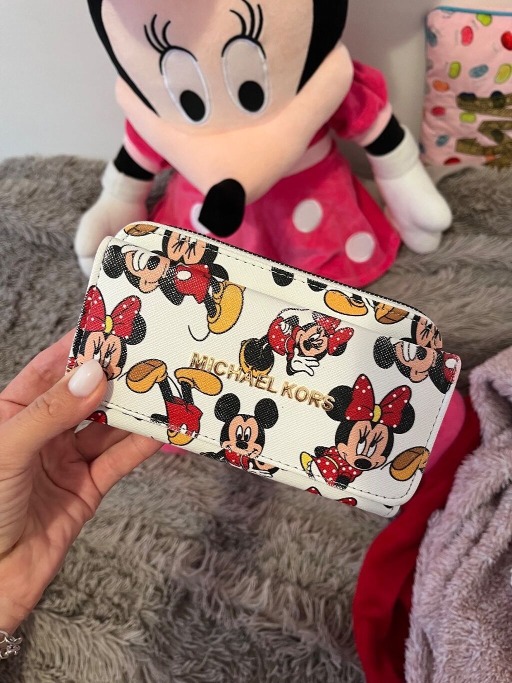 Michael kors disney nivcanik novo 1500 din