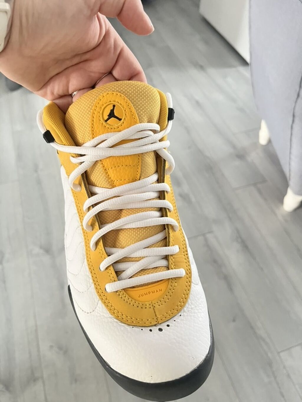 Nike Jordan Jumpman Two Trey – žuto/belo - Muške patike za košarku i