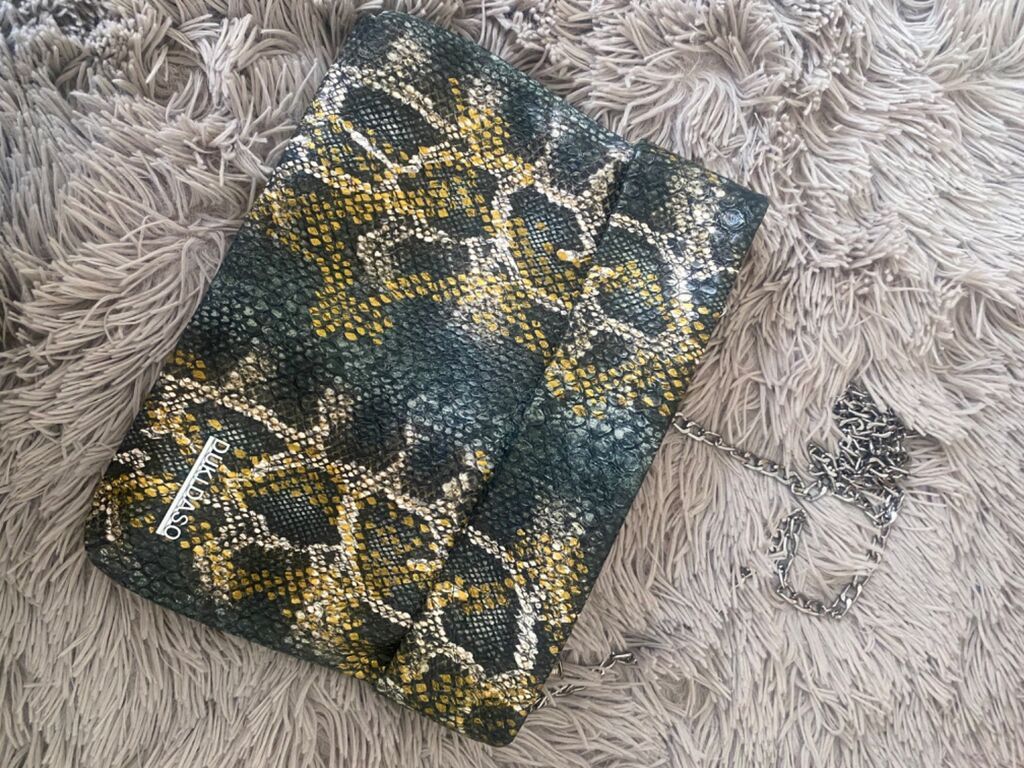 Duki Daso nova kozna torba original snizena 1800 din