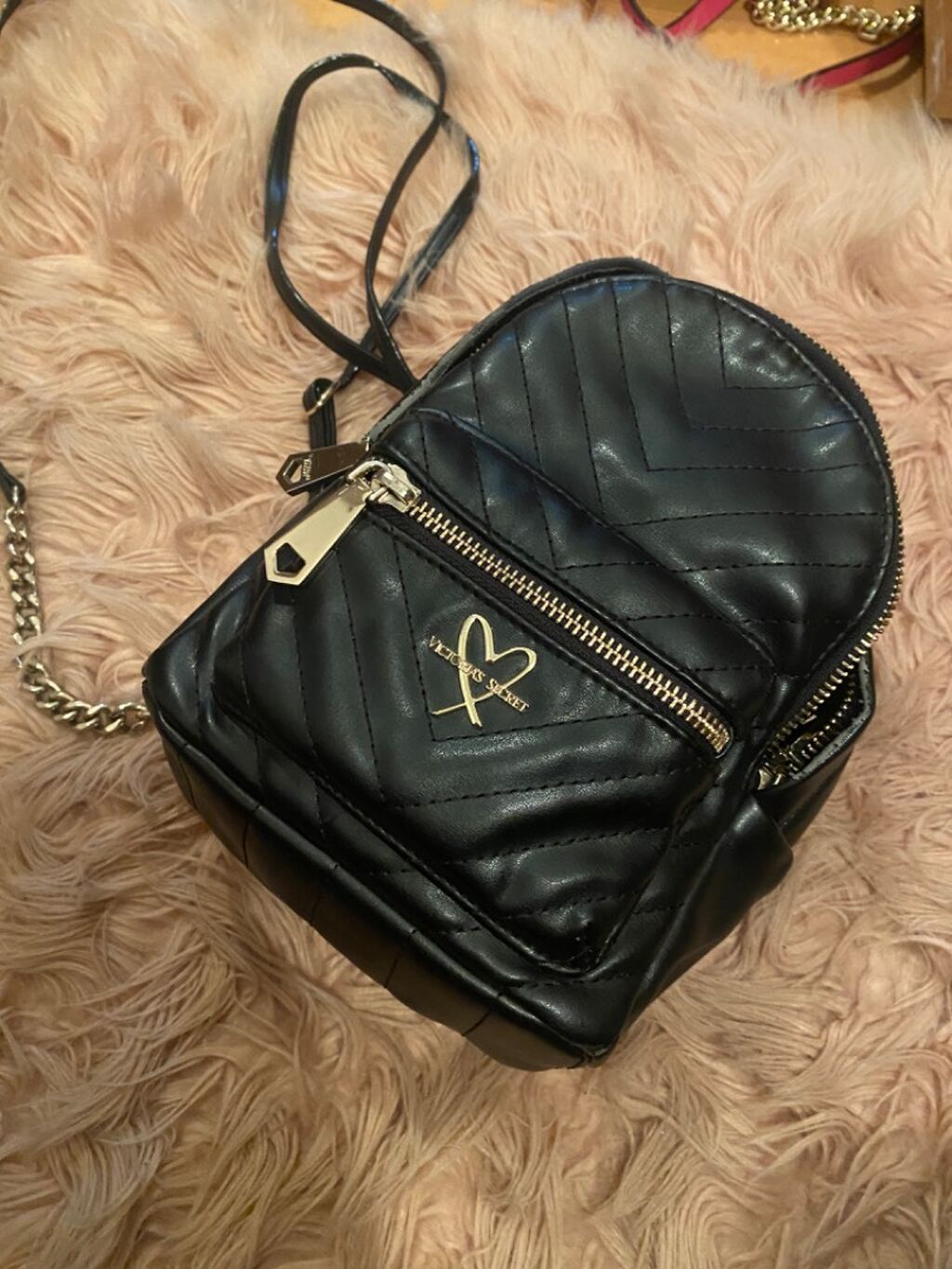 Victoria Secret kozni original ranac 3000 din