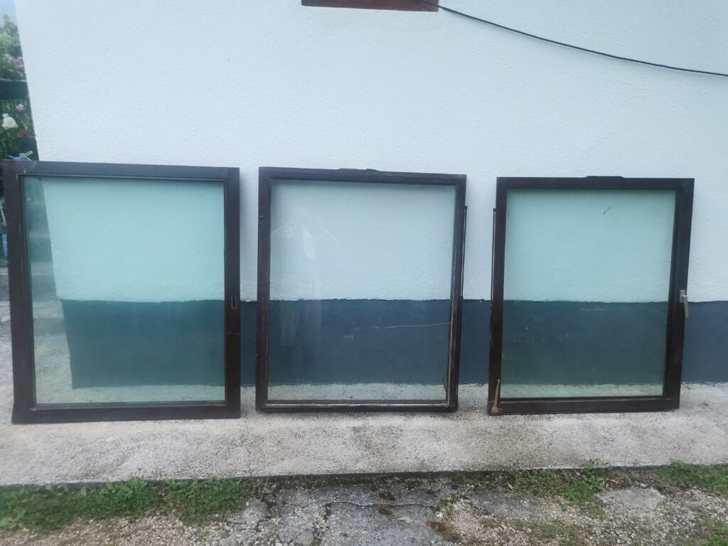 Drvena prozorska krila sa vakum staklom – 3 kom - Materijal okvira