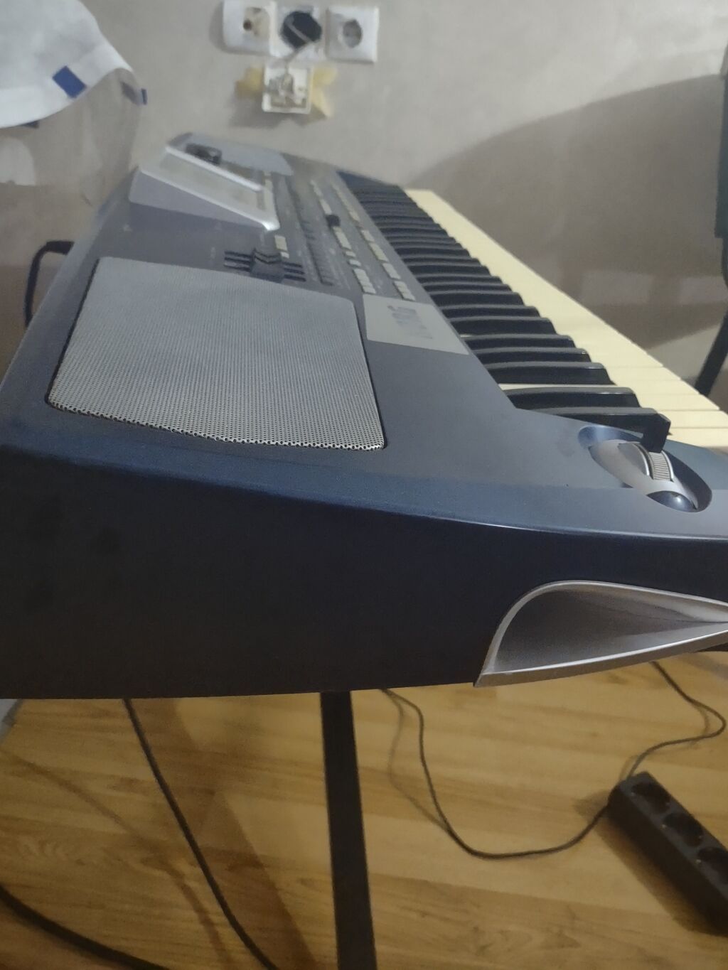 Korg Pa300 aranžer klavijatura - 61 dirka (sintetičke, dinamičke) sa