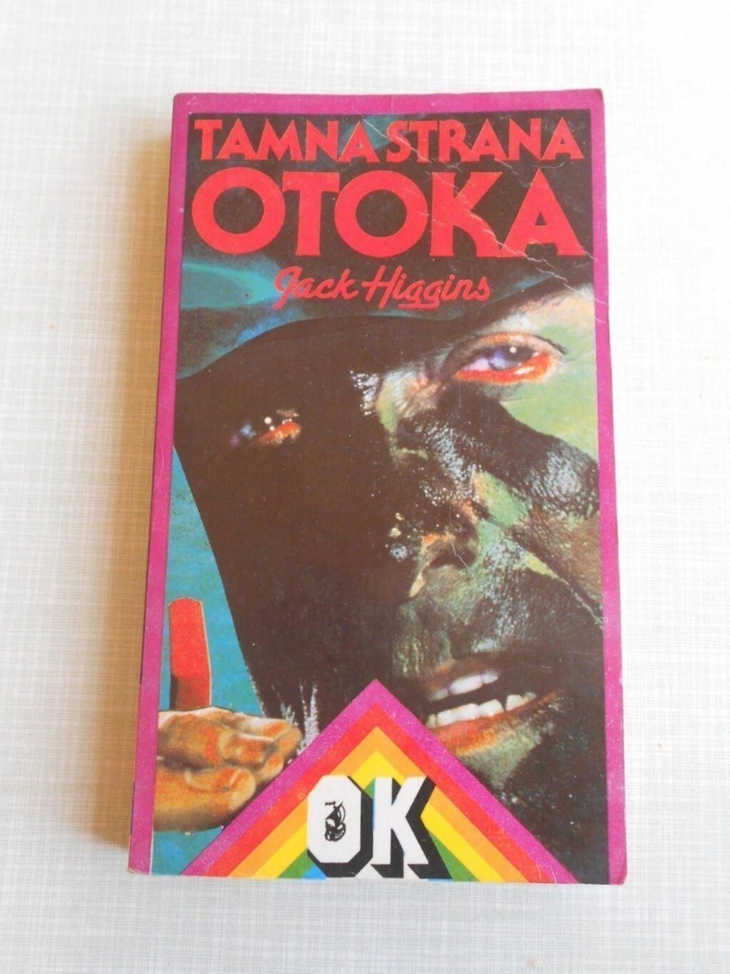 Tamna strana otoka - Jack Higgins. Šaljemo Beksom