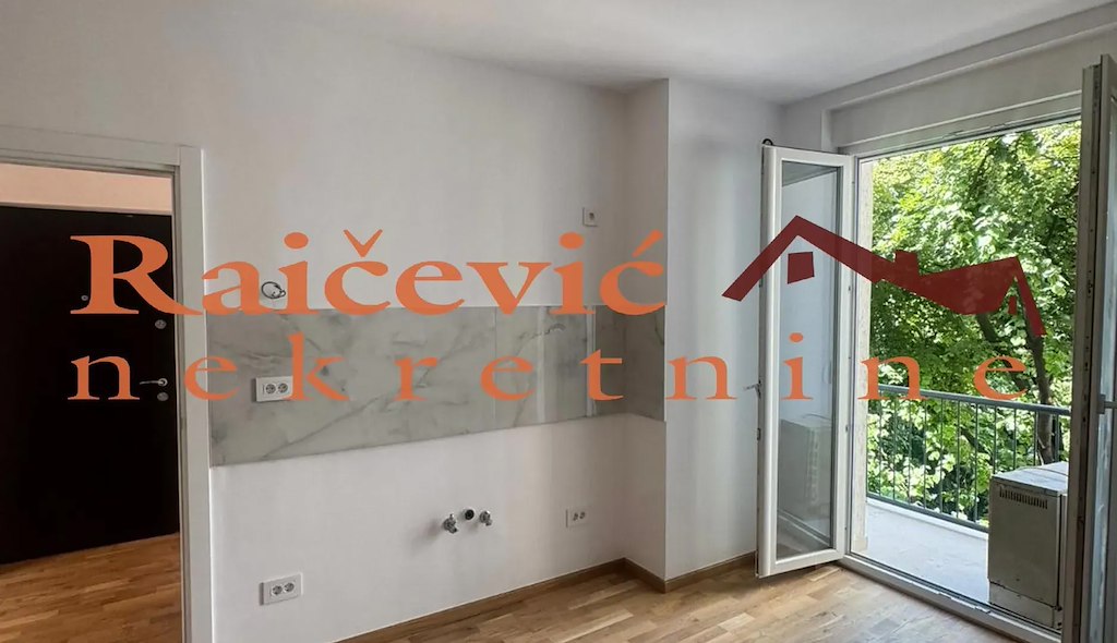 Prodaja, dvosoban stan, 45m², Centar, Požarevac