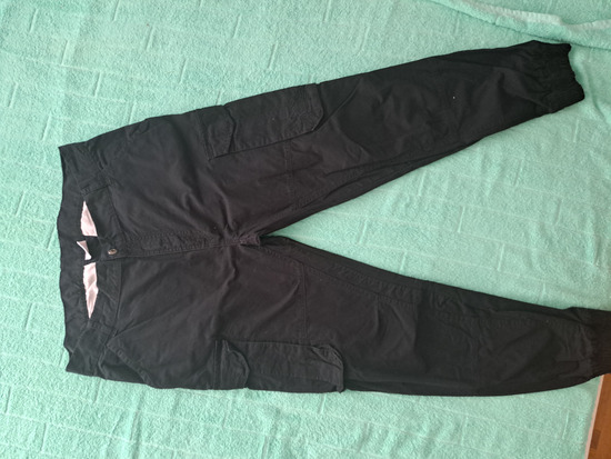 Muske pantalone