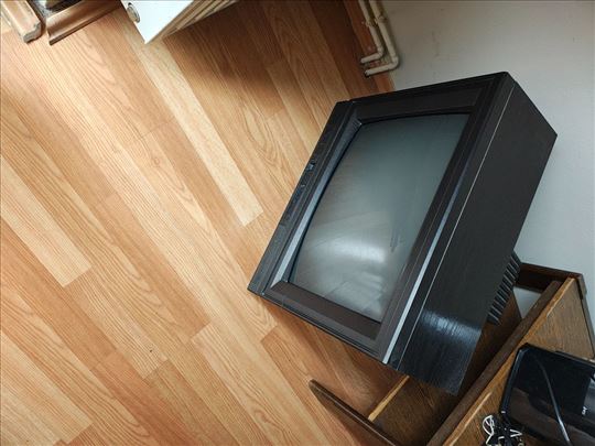 Crt televizori poklanjam