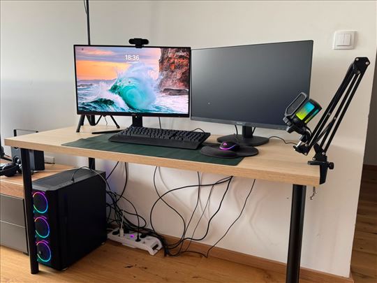 Gaming PC + 2x 27 Monitor + Logitech Oprema