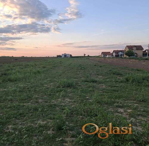 Odličan građevinski plac - Futog