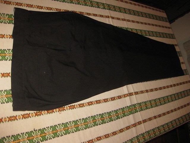 Muške pantalone crne Slavija Bač