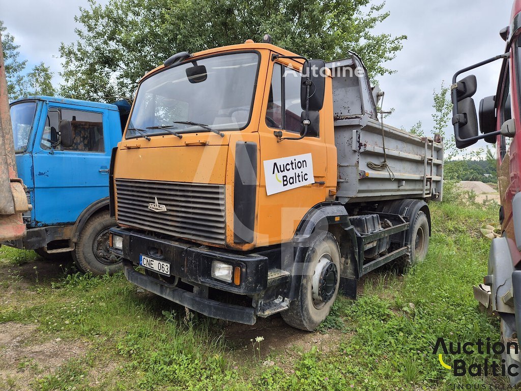 Prodaje se MAZ 555131 kiper na aukciji