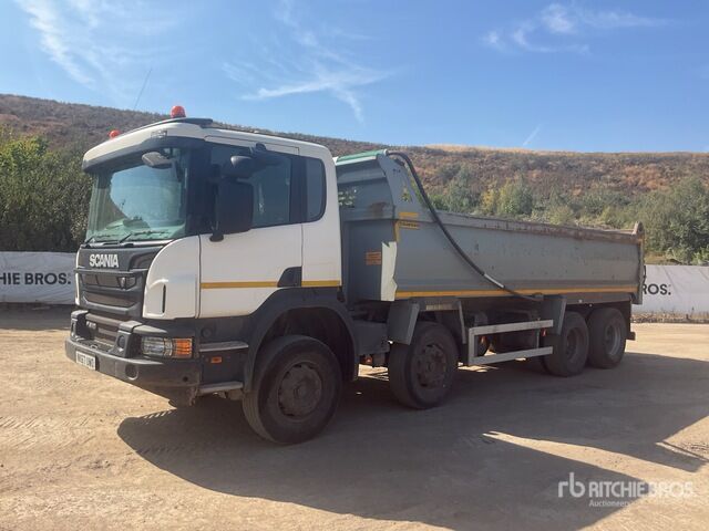 Prodaje se Scania P410 kiper na aukciji