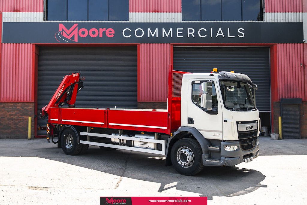 DAF LF 230 FA 18T 20FT Day Cab kamion s ravnom platformom
