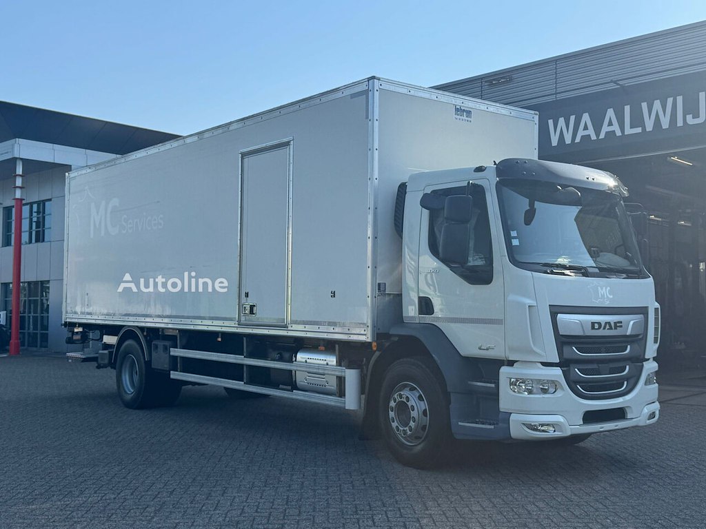 DAF LF 320 19T+klep d'Hollandia 2000 KG kamion furgon