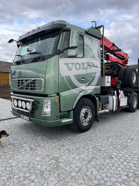 Volvo FH 520 kamion za prevoz drva