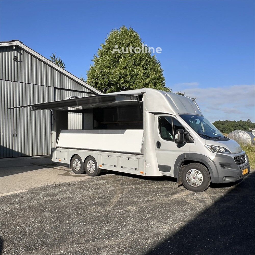 Prodaje se Fiat Ducato Lemeire kombi za brzu hranu na aukciji