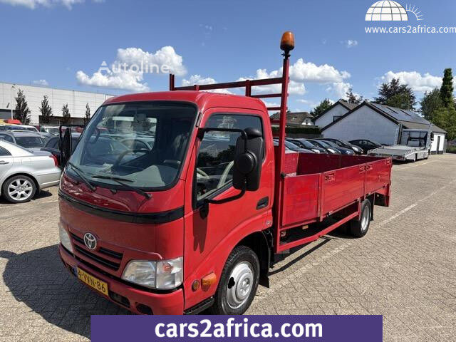 Toyota Dyna 150 3.0 D-4D kamion s ravnom platformom < 3.5t