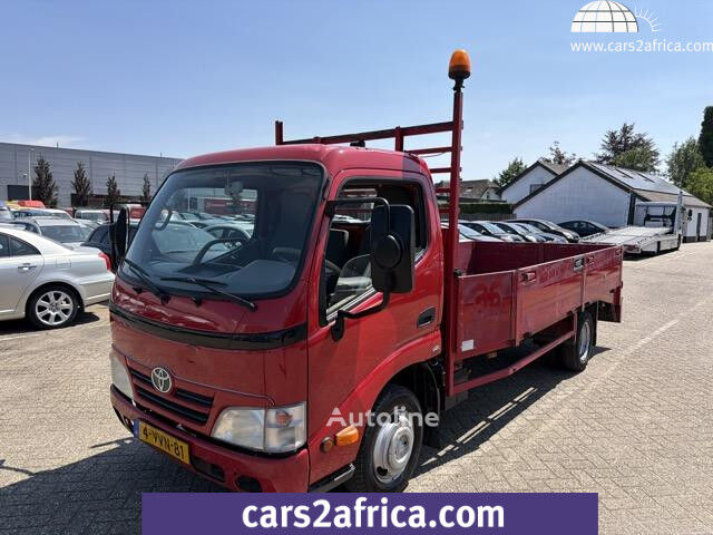 Toyota Dyna 150 3.0 D-4D Comfort kamion s ravnom platformom < 3.5t