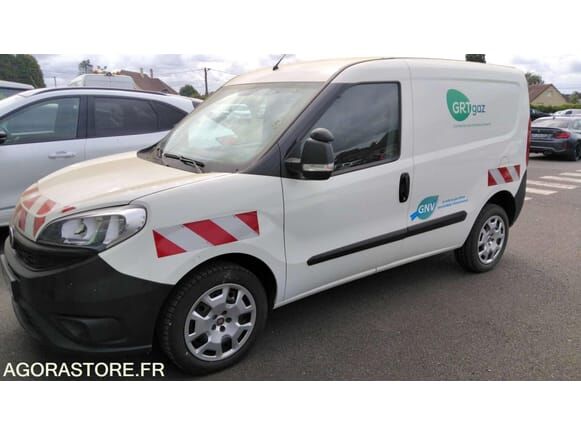 Prodaje se Fiat DOBLO laki furgon na aukciji