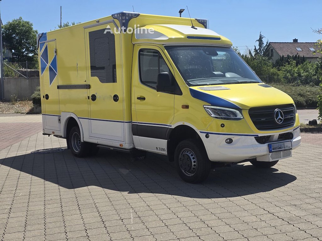 Mercedes-Benz Sprinter 519 vozilo hitne pomoći