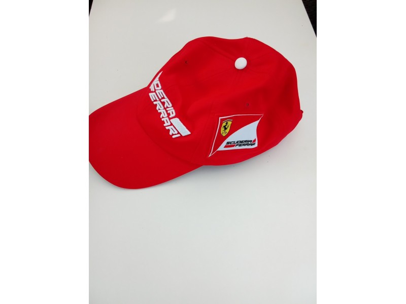 Crveni kačket original Ferrari - Puma