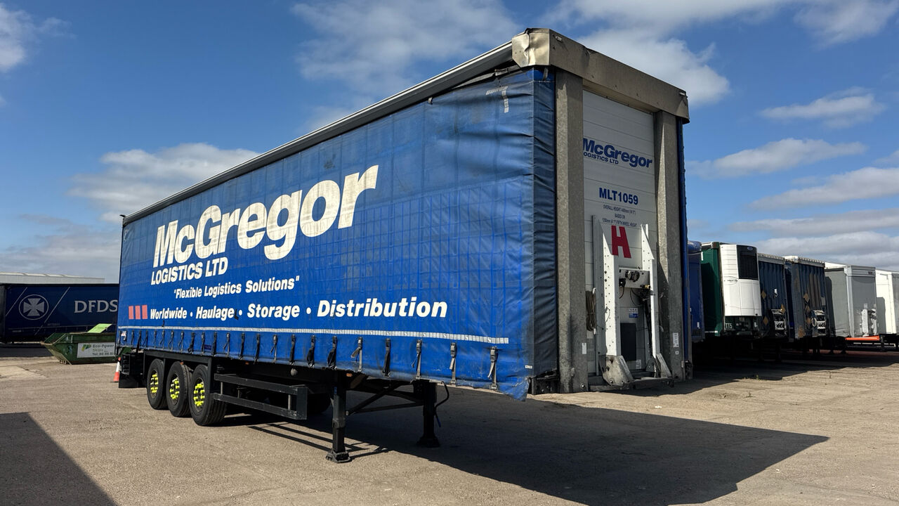 Prodaje se Schmitz Cargobull poluprikolicu sa kliznom ceradom na aukciji