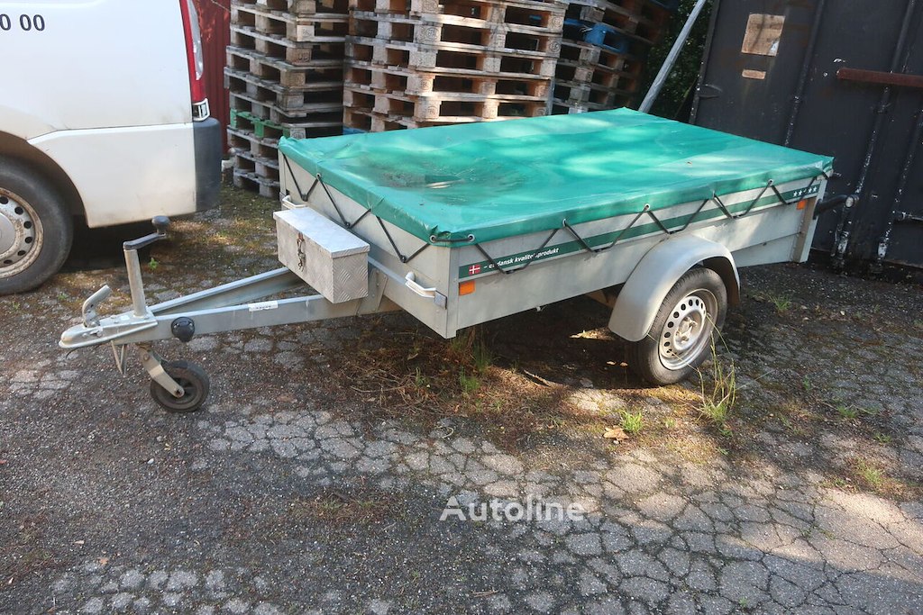 Prodaje se EURO 220 auto prikolicu na aukciji