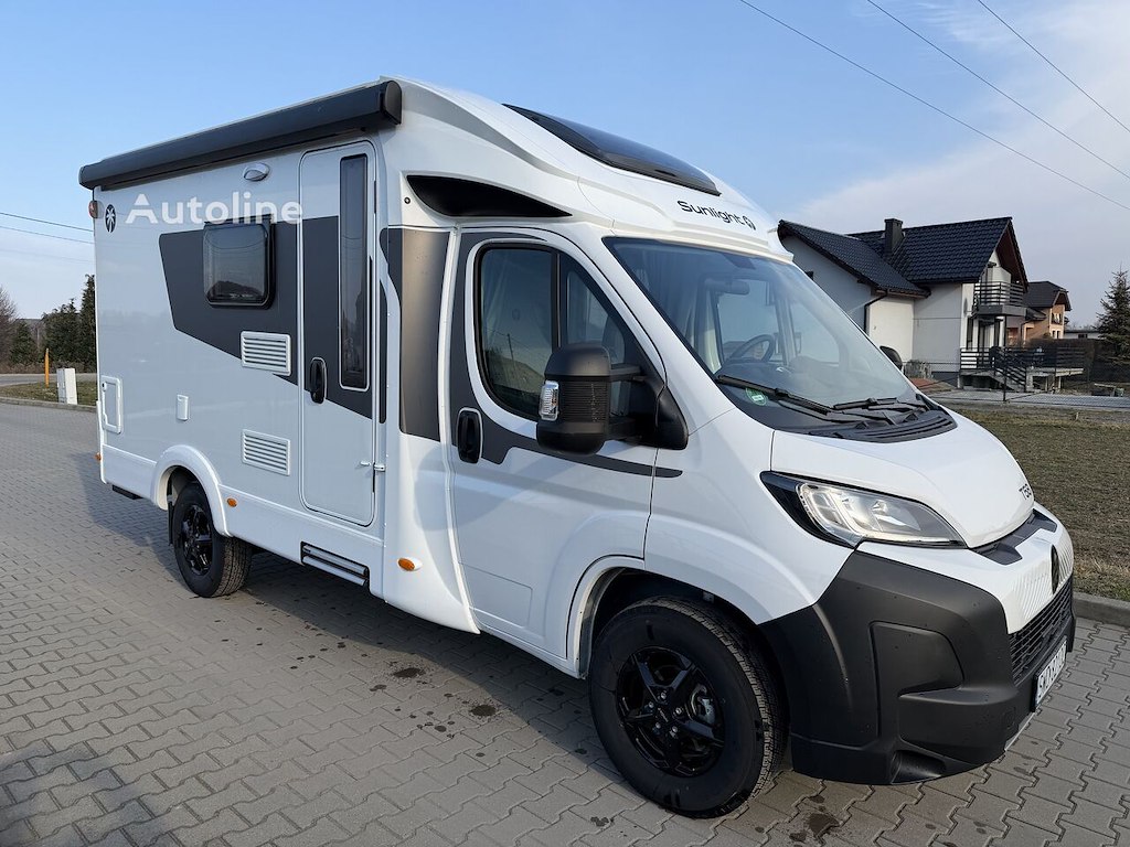 Sunlight T 58 poluintegrisani kamper