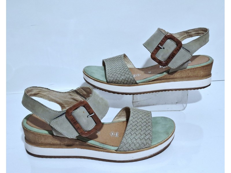 Kao NOVE ,,REMONTE,, KOZNE sandale br.39