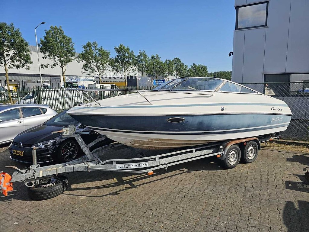 Prodaje se Chris Craft 200 Bowrider čamac na aukciji