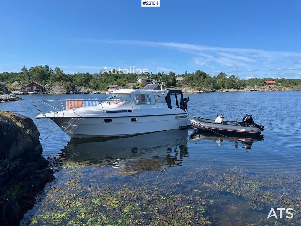 Nimbus 29C Nordica – Upgraded boat – New engine in 2019 and newer techn motorna jahta