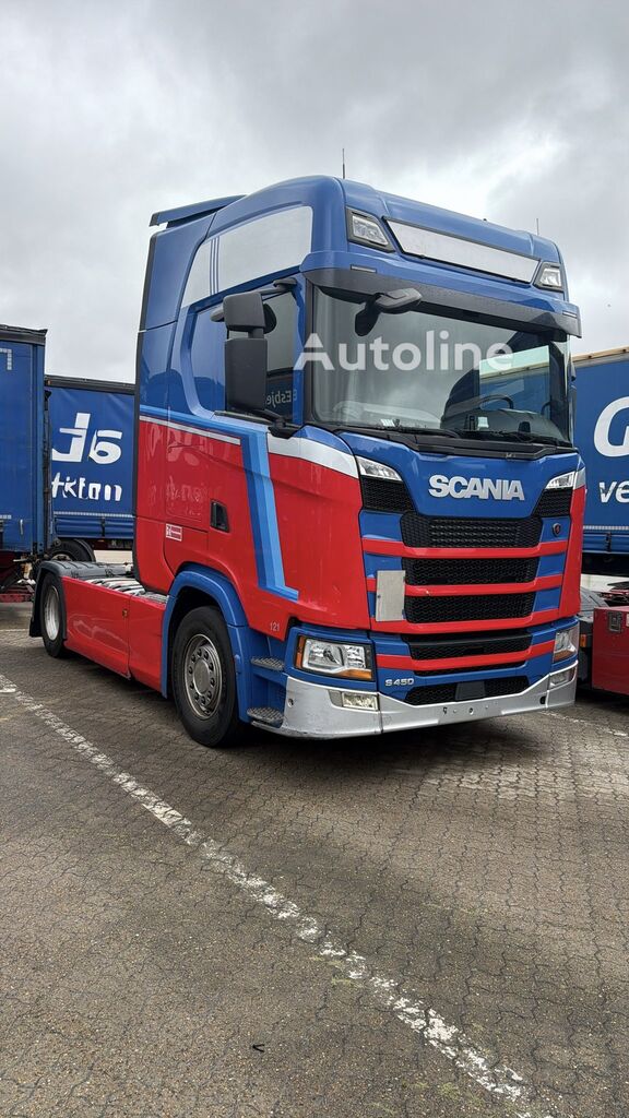 Scania S450 tegljač