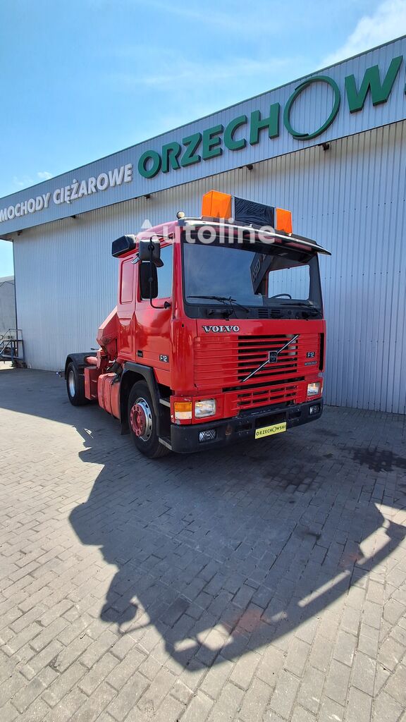Volvo F 12 360 tegljač