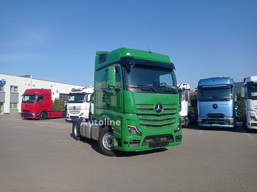 Novi Mercedes-Benz Actros 1848 LS tegljač