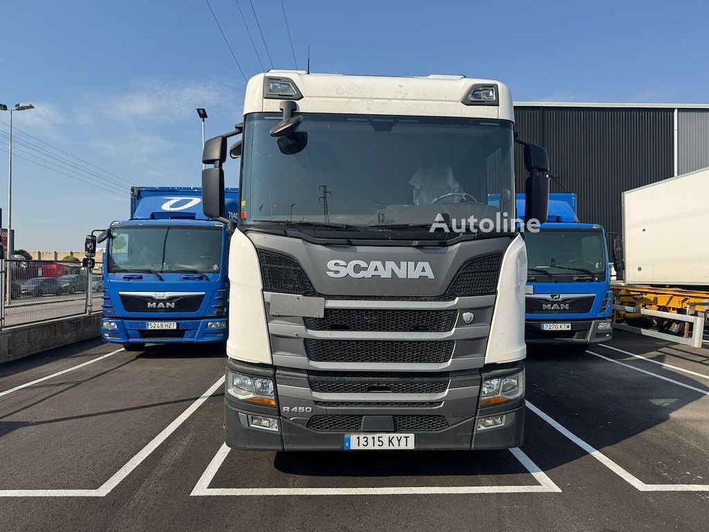 Scania R450 tegljač