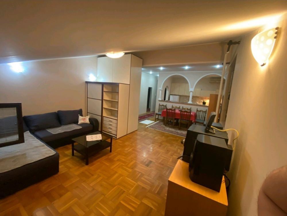 Bukureška, Trosoban stan za izdavanje, 80m2, 650€