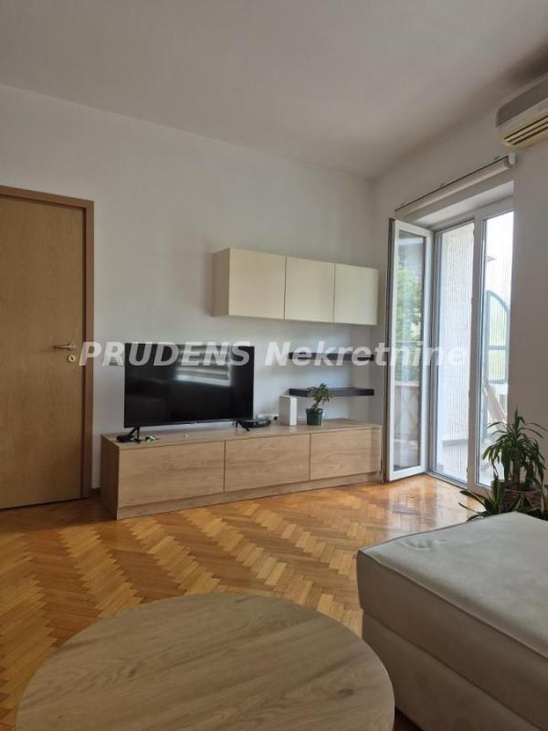 Vojvode Šupljikca, Dvosoban stan za izdavanje, 49m2, 700€