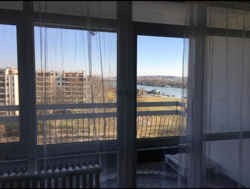 Dvosoban stan za izdavanje, 62m2, 750€