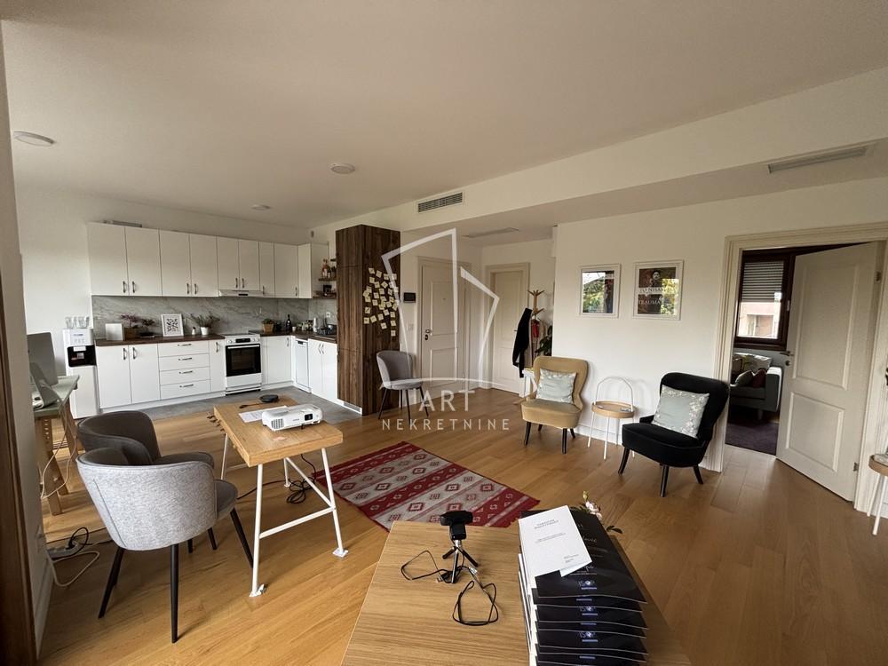 Dunavska, Četvorosoban stan za izdavanje, 81m2, 1.450€