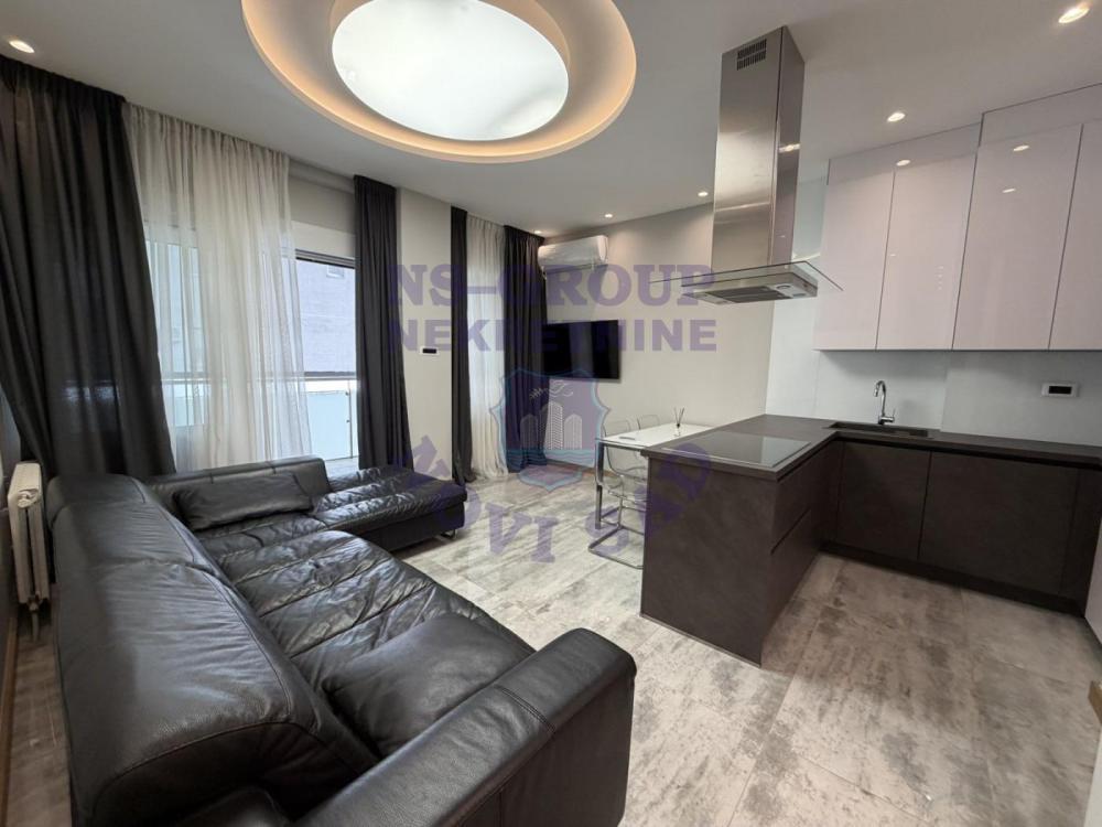 Trosoban stan na prodaju, 75m2, 422.500€