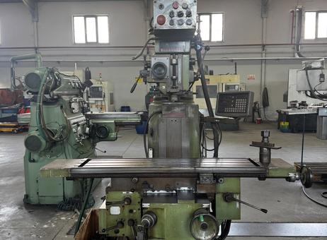 Univerzalna glodalica TOS KURİM FNK25A