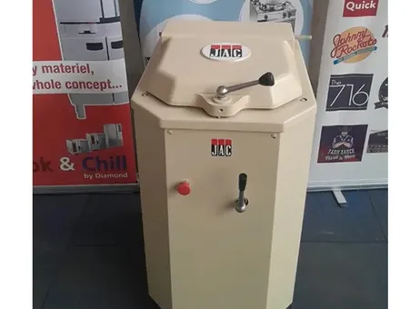 Polovni poluautomatski deljivač zaokruglih predmeta sa 20 deljenja
