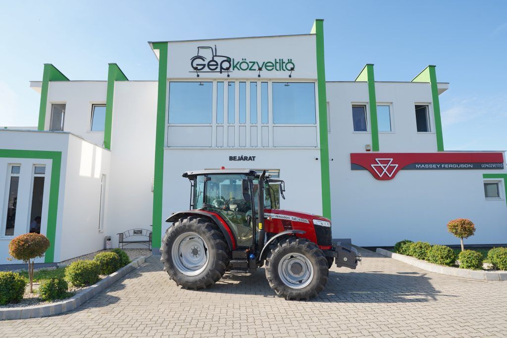 Novi Massey Ferguson 4708M Cab Essential tractor traktor točkaš
