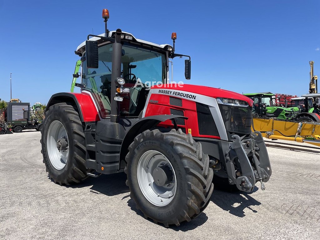 Massey Ferguson 8S.225 Dyna-7 traktor točkaš