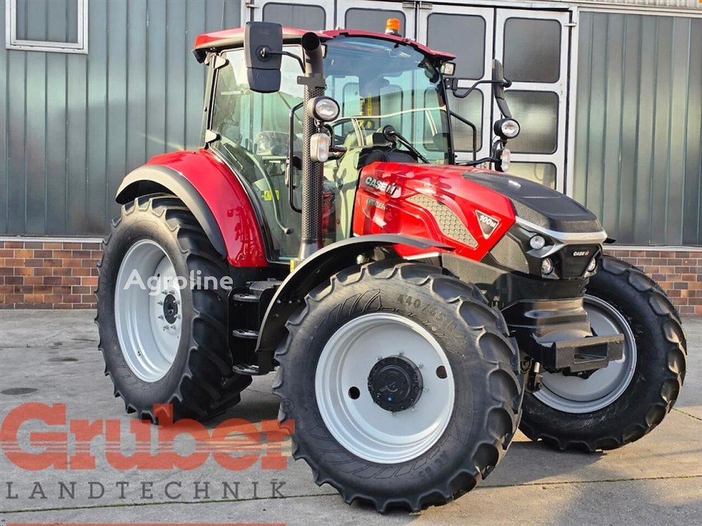 Novi Case IH Farmall 100 M 16x16 traktor točkaš