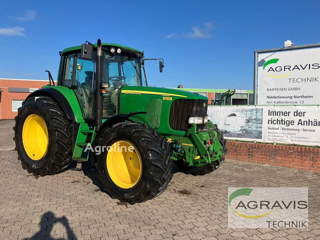 John Deere 6920 traktor točkaš