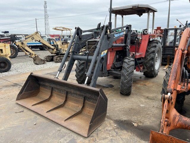 Massey Ferguson TRACTOR(Massey Ferguson) traktor točkaš